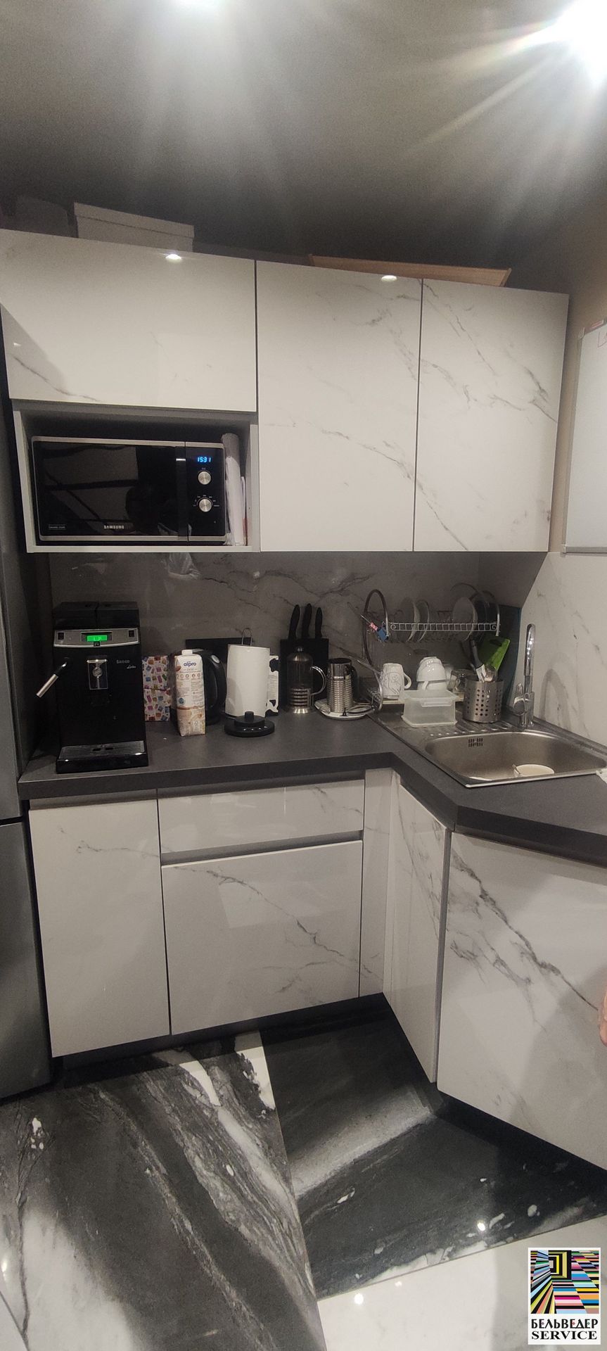 Столы и столешницы из керамогранита на заказ